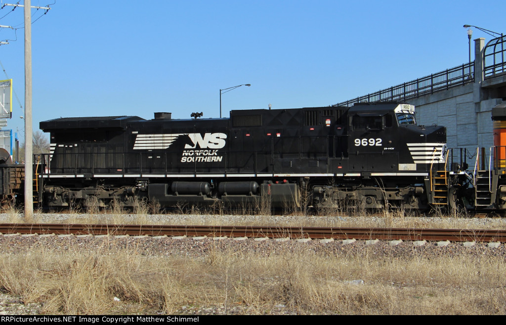 NS 9692
